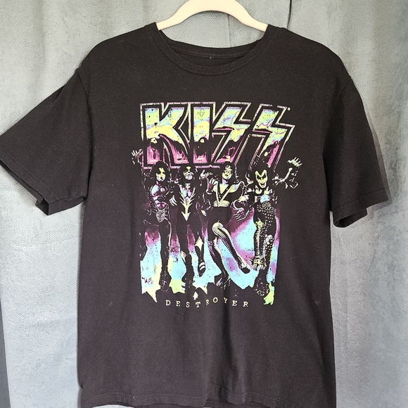 Kiss | Shirts | Kiss Black And Purple Short Sleeve Tee With Holographic ...